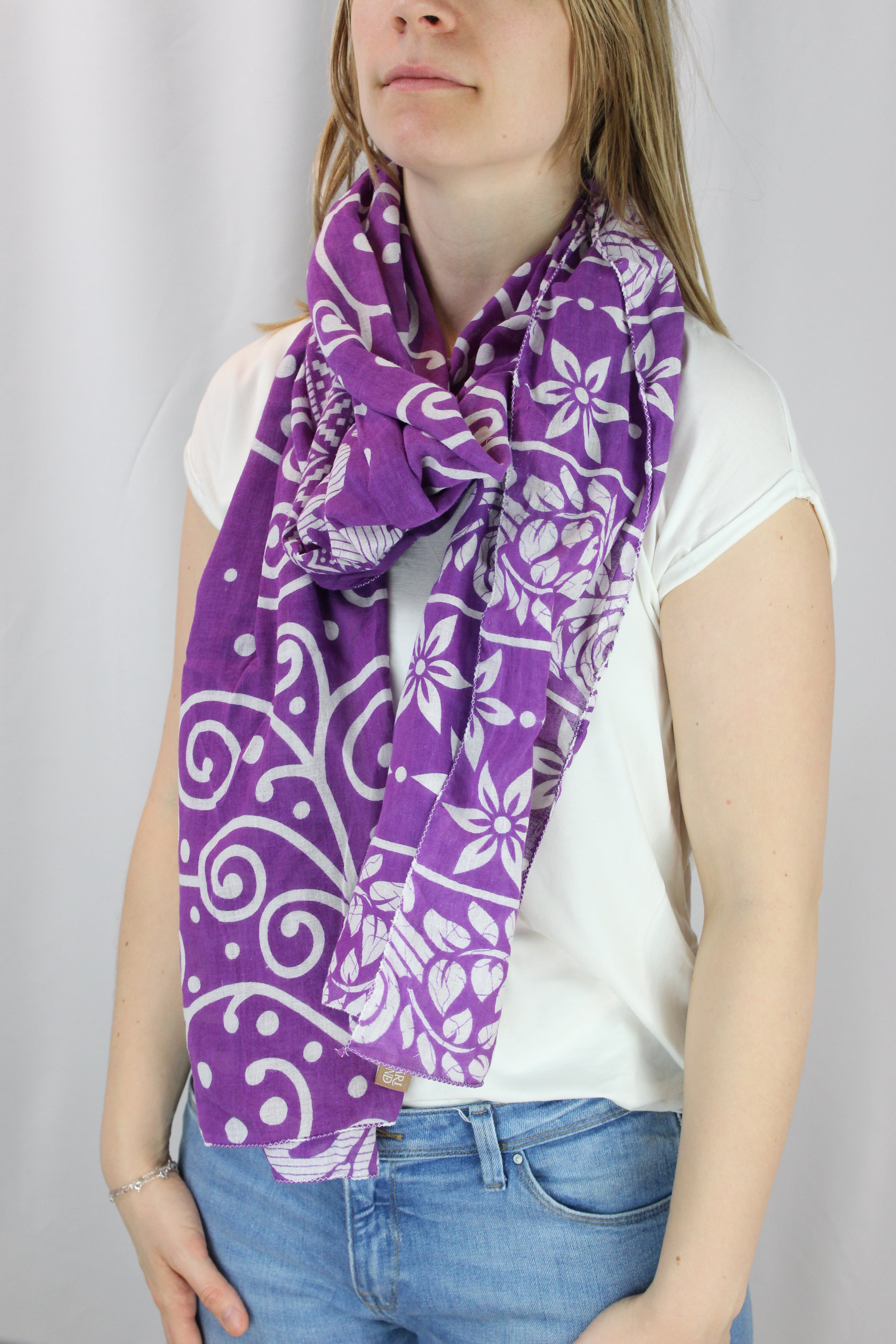 Ira Sari Scarf 220 x 65 cm – Narikind
